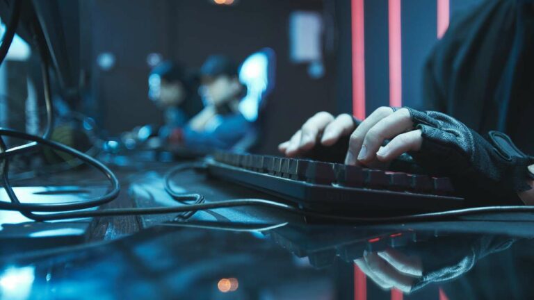 What is Social Engineering in Cybersecurity? - ArmourZero